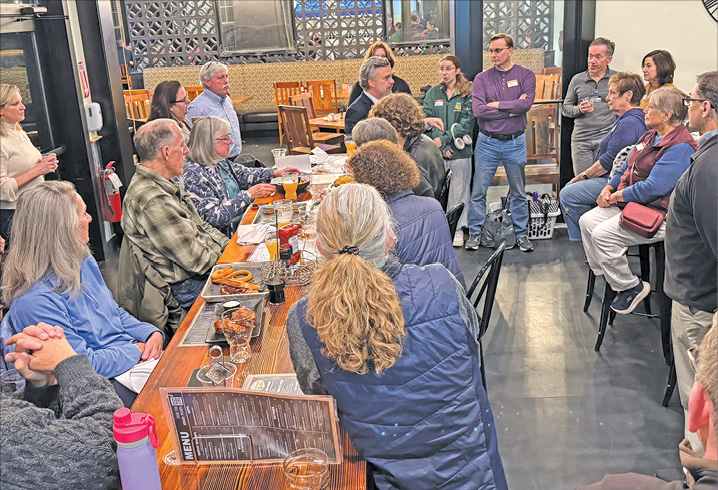 NR Dems raise $2,000 for Food Pantry; host state party chair - Local ...